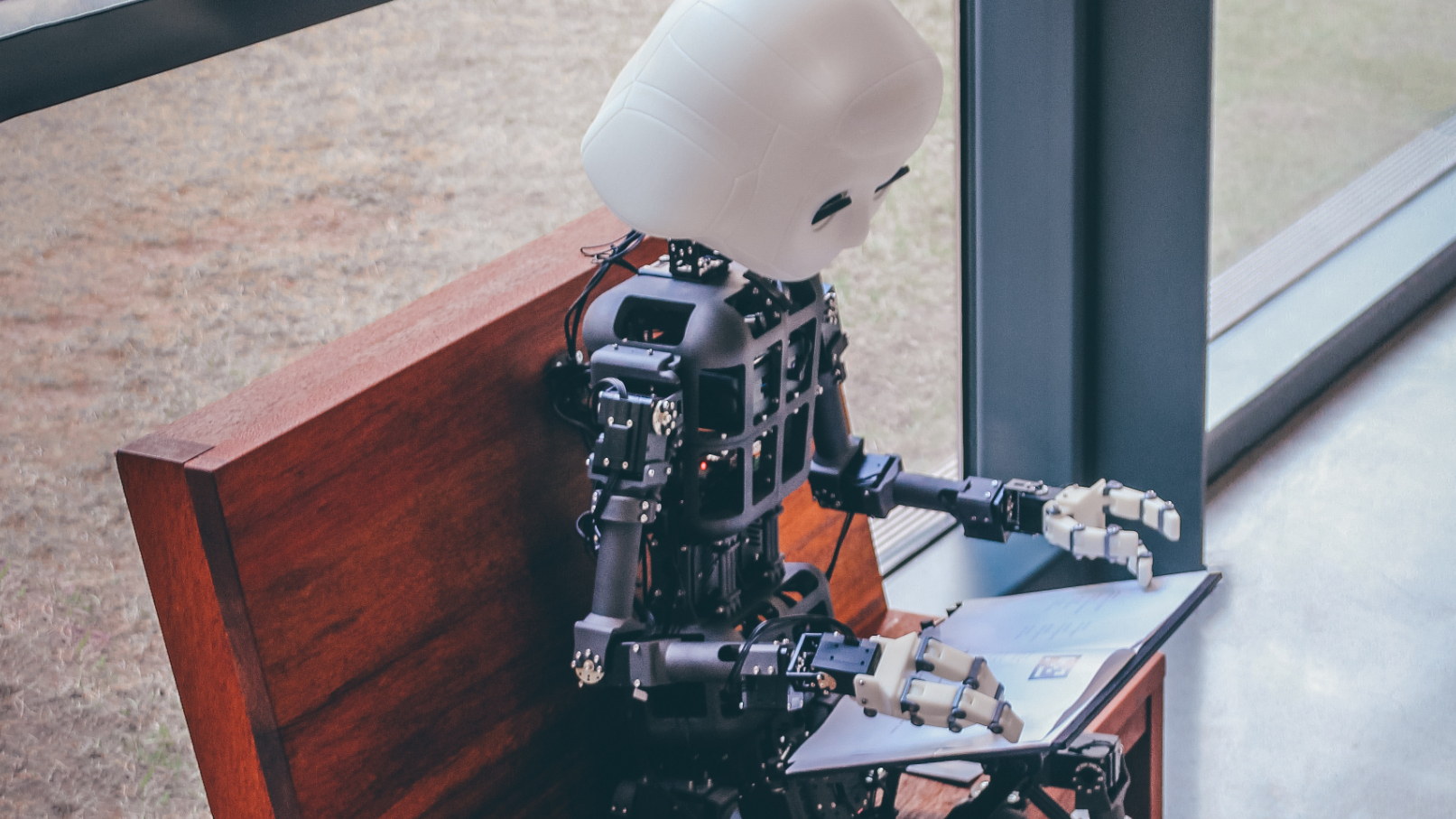 Pythonで紐解く強化学習の魔法：AI開発者への第一歩 | InsIDE ALpha Media