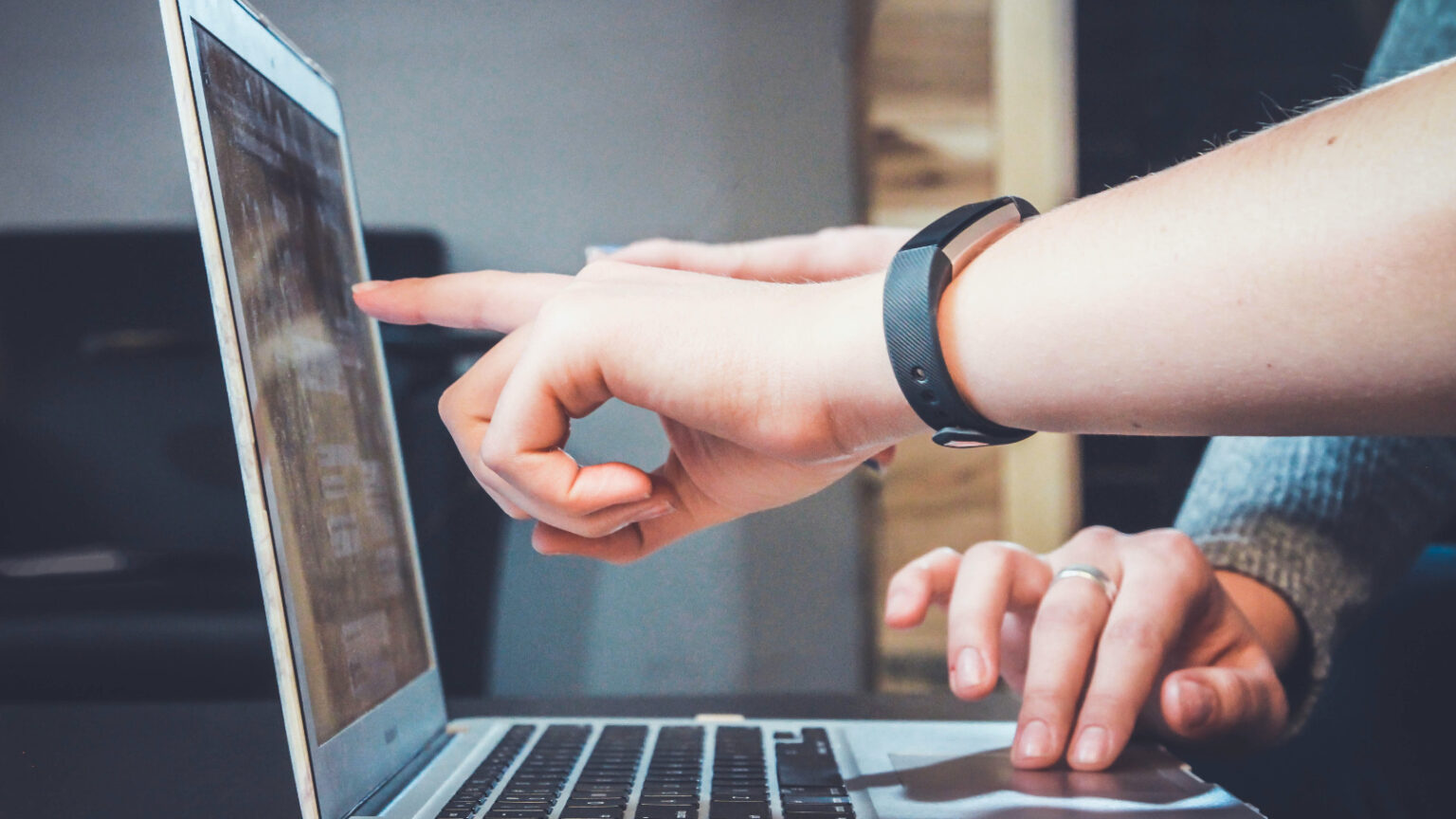 コードの品質を高める！リントツールの活用方法 | InsIDE ALpha Media